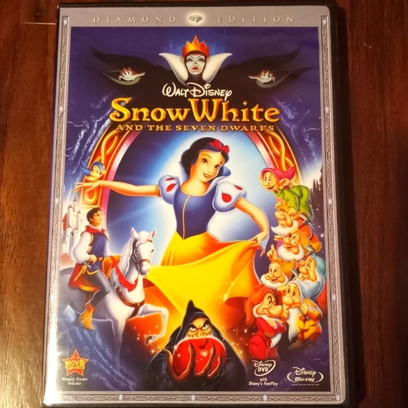 Disney | Media | Walt Disneys Snow White And The Seven Dwarves Diamond ...